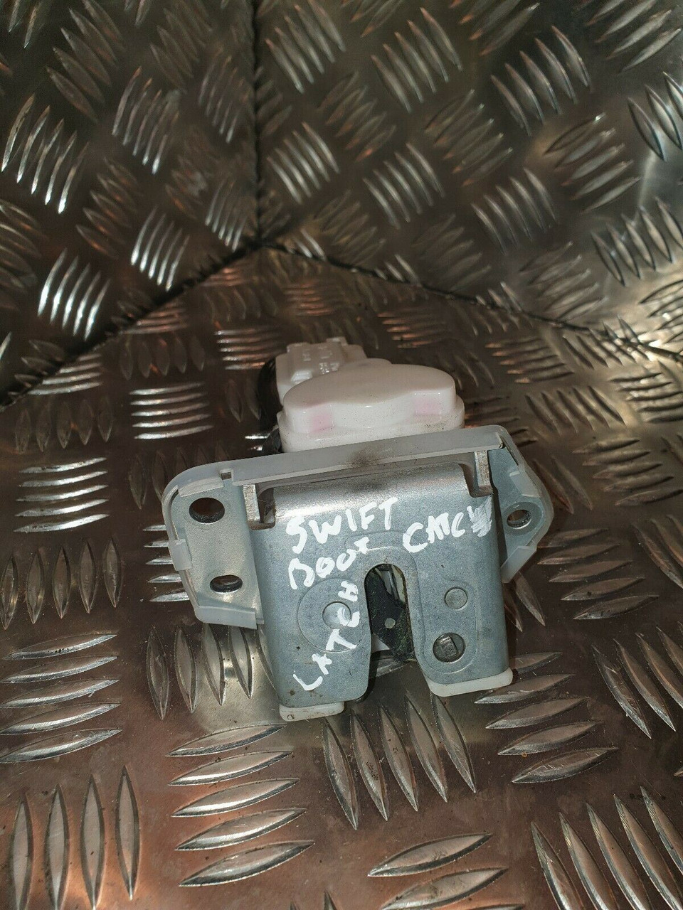 SUZUKI SWIFT TAILGATE BOOT LOCK CATCH LATCH MECHANISM MK2 VVTS 1.5 ...