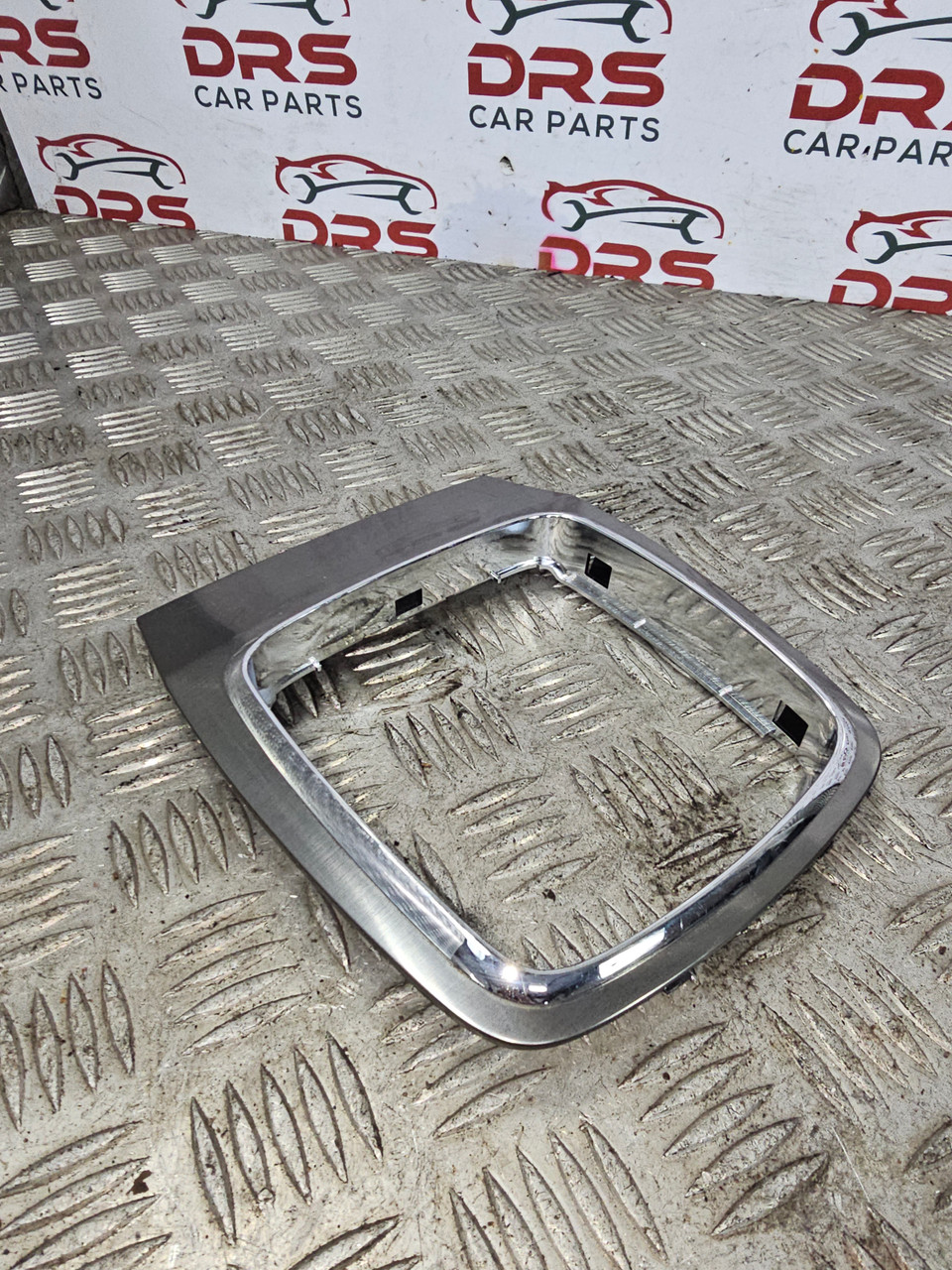 FORD MONDEO GEAR STICK TRIM SURROUND MK4 TITANIUM (2007 - 2014)