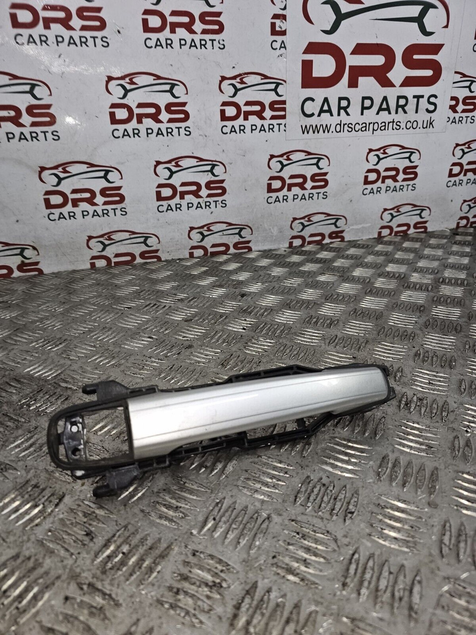 MERCEDES SLK R170 EXTERIOR DOOR HANDLE CONVERTIBLE DRIVERS SIDE SILVER ...