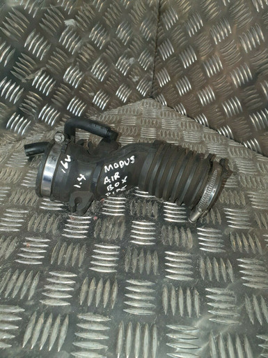 RENAULT MODUS AIR INTAKE RUBBER DUCTING PIPE 1.4 16V MK1 - DRS Car Parts