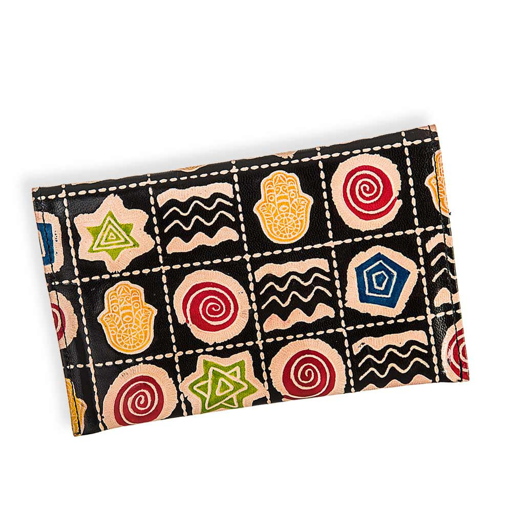 This Tooled Leather Hamsa Purse Makes The Perfect Jewish Gift