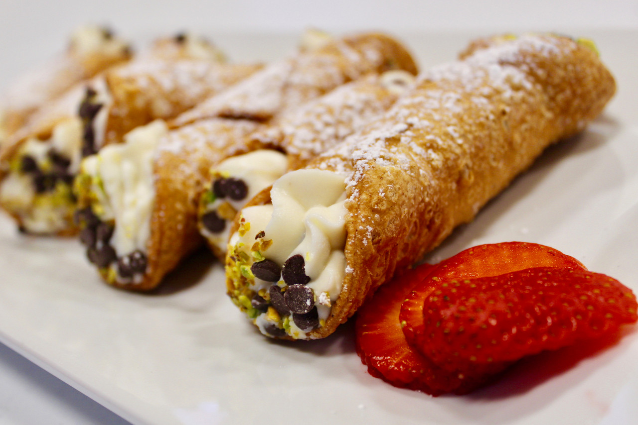 Cannoli - Sicilian Style (Single) - Sam's Italian Deli & Market