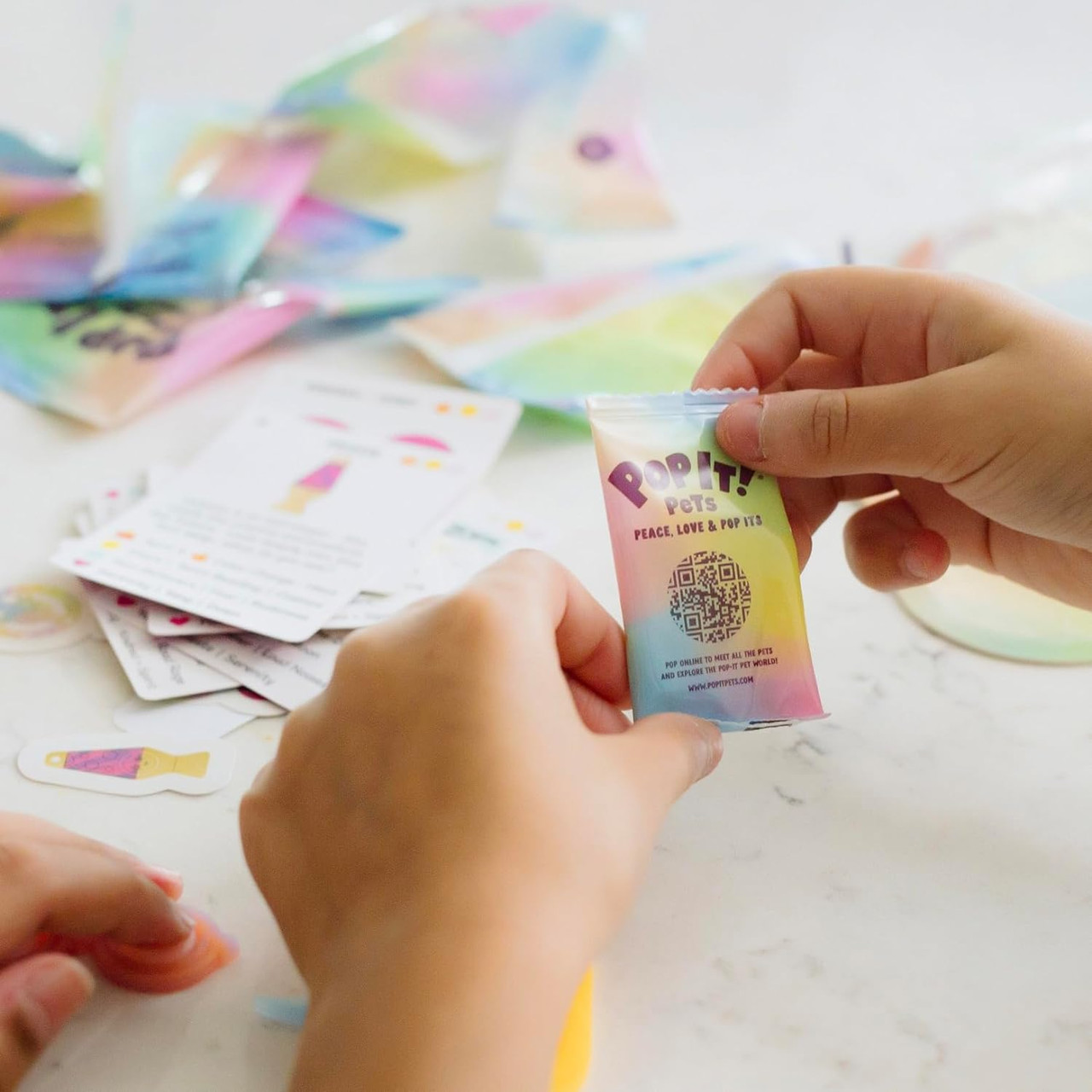 Pop It! Pets: Hippie Adventure Van - Peace & Love Edition | Bag with 10 ...