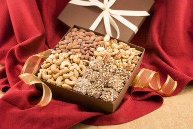 Buy Gourmet Quattro Gift Box from NutsinBulk | Nuts in Bulk Official ...