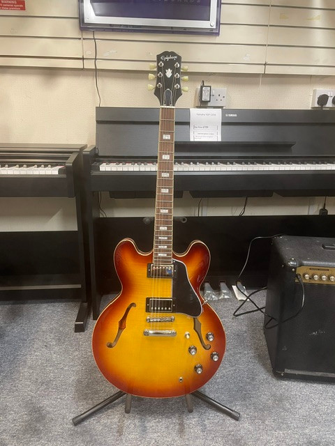 Epiphone ES-335 Figured Electric Guitar Raspberry Tea Burst Ex Display