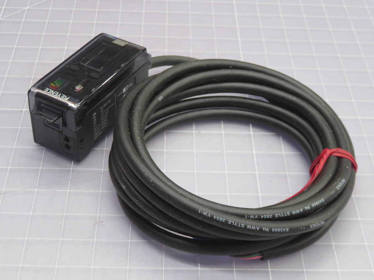 CZ-V1 KEYENCE FIBEROPTIC SENSOR