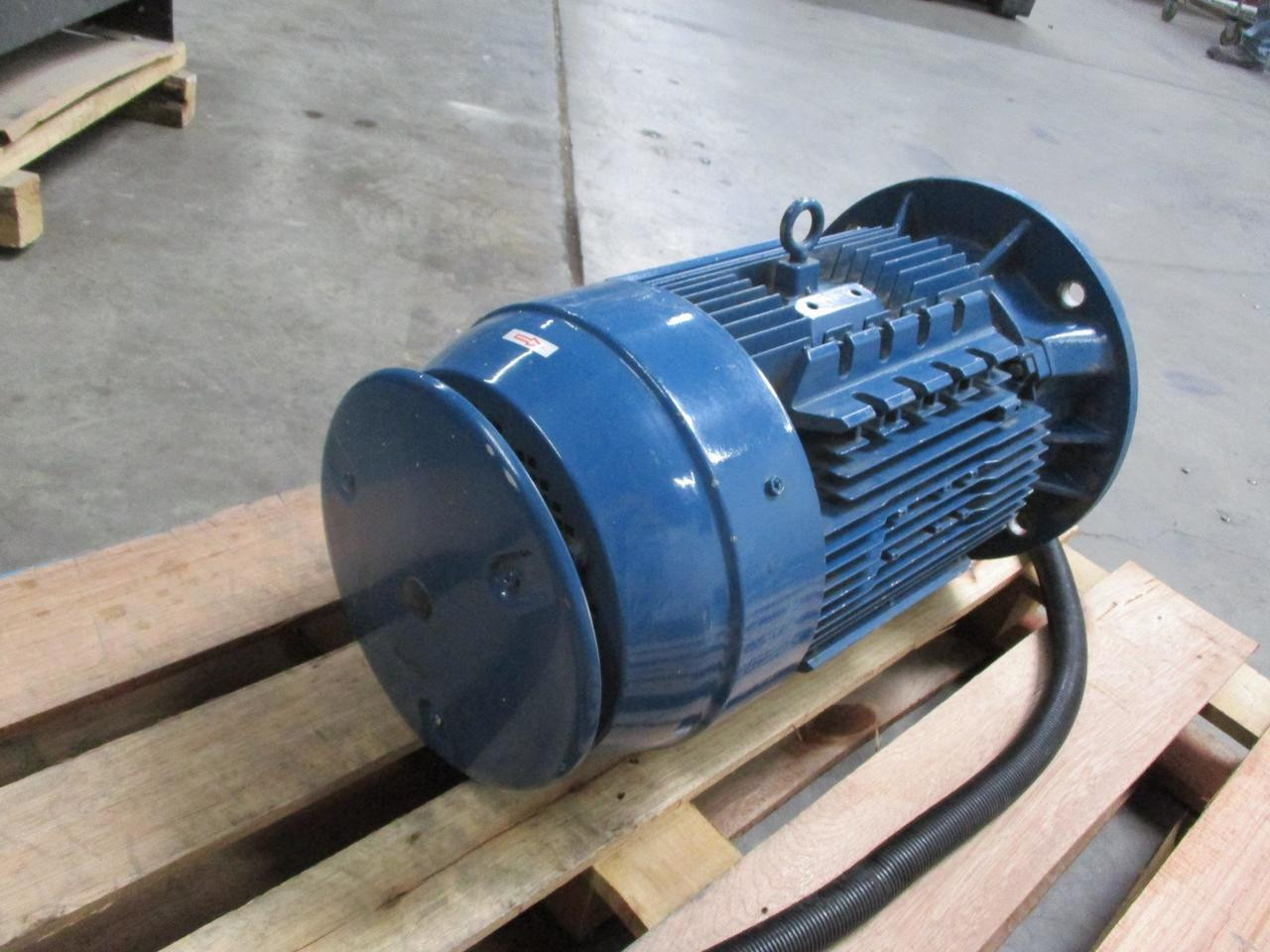 Used TOSHIBA TIKK 3 PHASE INDUCTION MOTOR 4 POLES 230/460 V 60/60 HZ 50 ...