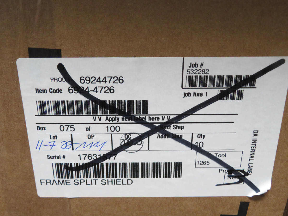 40 FoMoCo 6924-4726 PC3T-14A099-MB Frame Split Shield