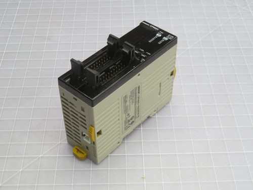 CPM2C-10CDTM-D OMRON INTEGRATED PROGRAMMABLE LOGIC CONTROLLER Fast USA Shipper