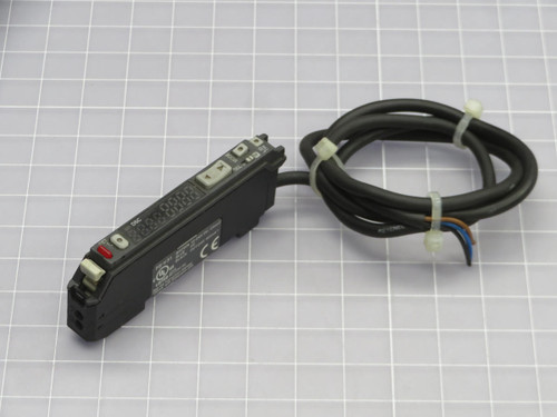 FS-V31 KEYENCE FIBER OPTIC SENSOR Fast USA Shipper