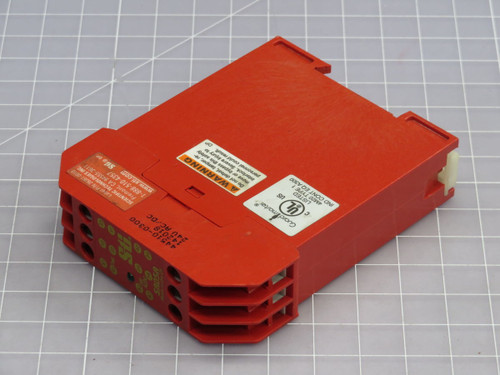 44510-0300 STI SAFETY RELAY Fast USA Shipper
