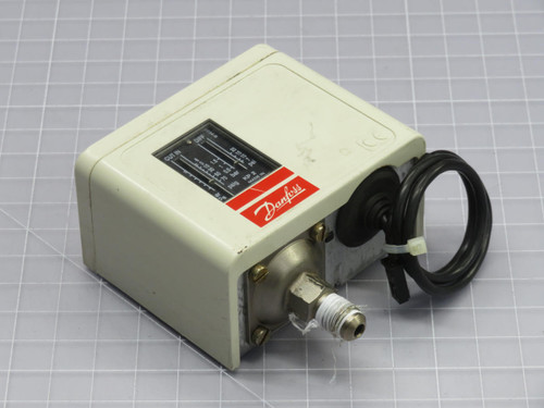 Used DANFOSS KP2 PRESSURE SWITCH RANGE T224430 surplus at a great price