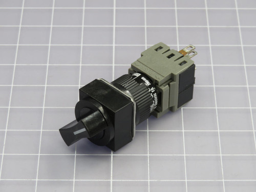 AH165-SP2B11 FUJI ELECTRIC SELECTOR SWITCH Fast USA Shipper