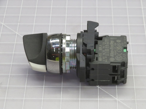 800FM-SM22PX11 ALLEN BRADLEY SELECTOR SWITCH
