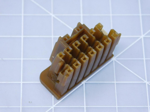 Lot of 2000 Tyco 70009600 13P Unsealed Plugs T121790 - OCO Industrial