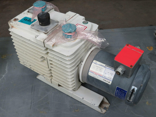 Leybold D30A Trivac Rotary Vane Vacuum Pump w Motor