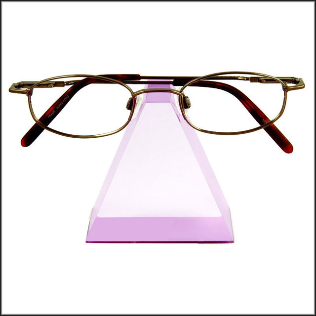 D1 - Triangular Acrylic Optical Display Blocks