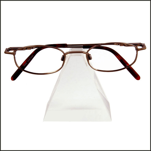 D1 - Triangular Acrylic Optical Display Blocks