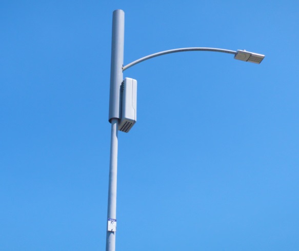 Integrating 5G Technology into Street Lighting Systems - Lightmart.com