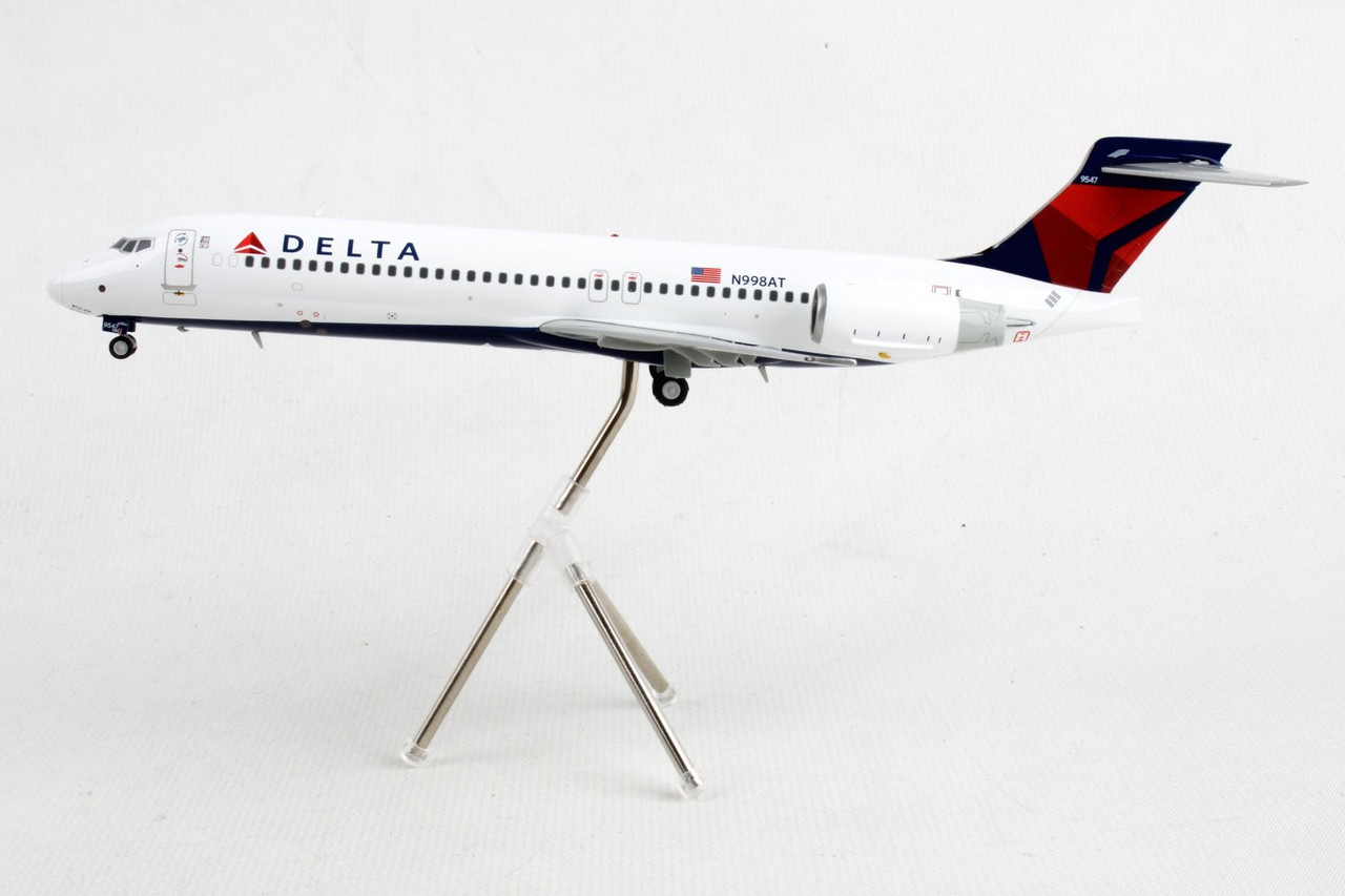 Gemini200 Delta Air Lines 717-200 1/200 Reg# N998AT - Pilot Stuff Online