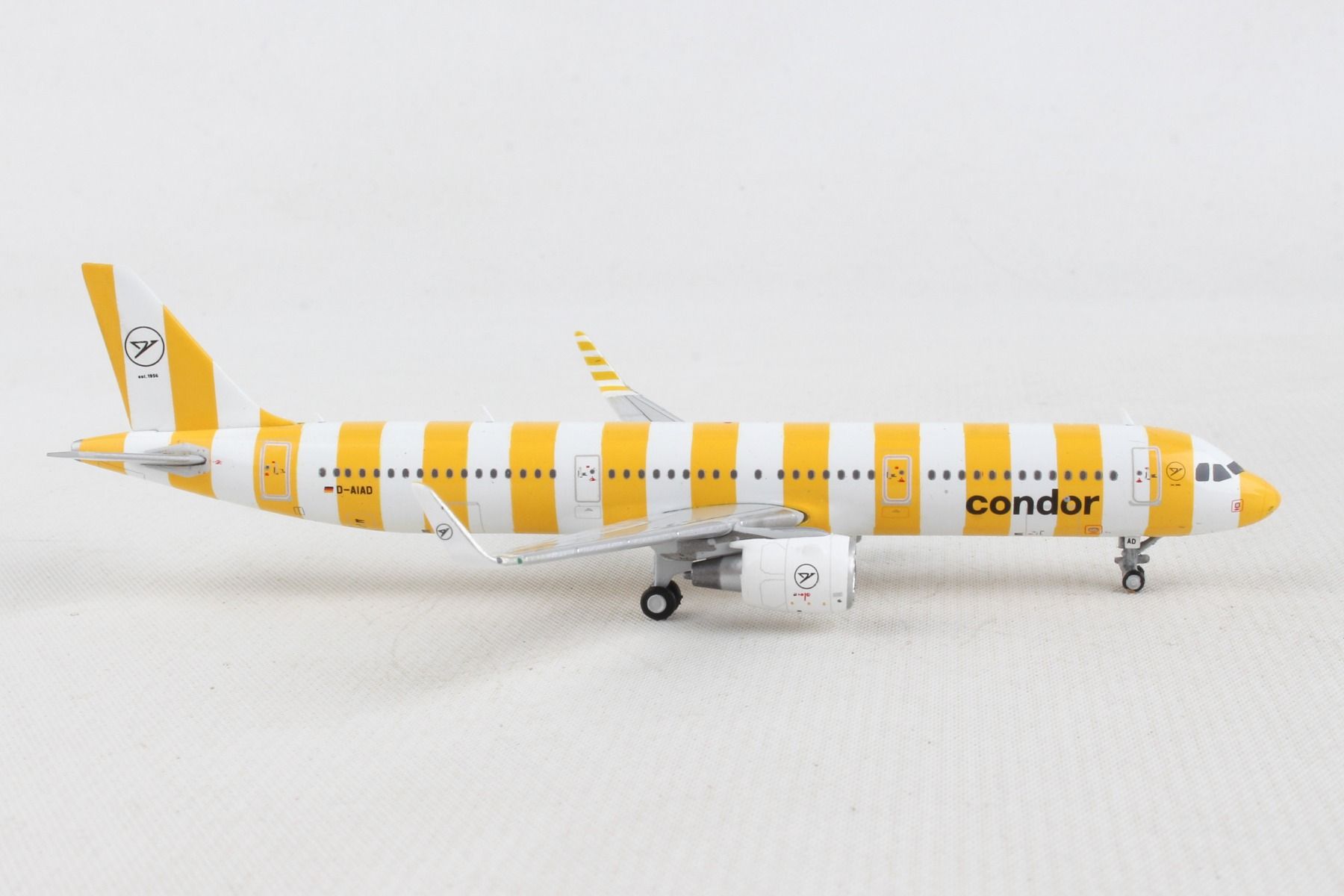 GeminiJets Condor A321 1/400 Reg# D-AIAD Yellow Stripes - Pilot Stuff ...