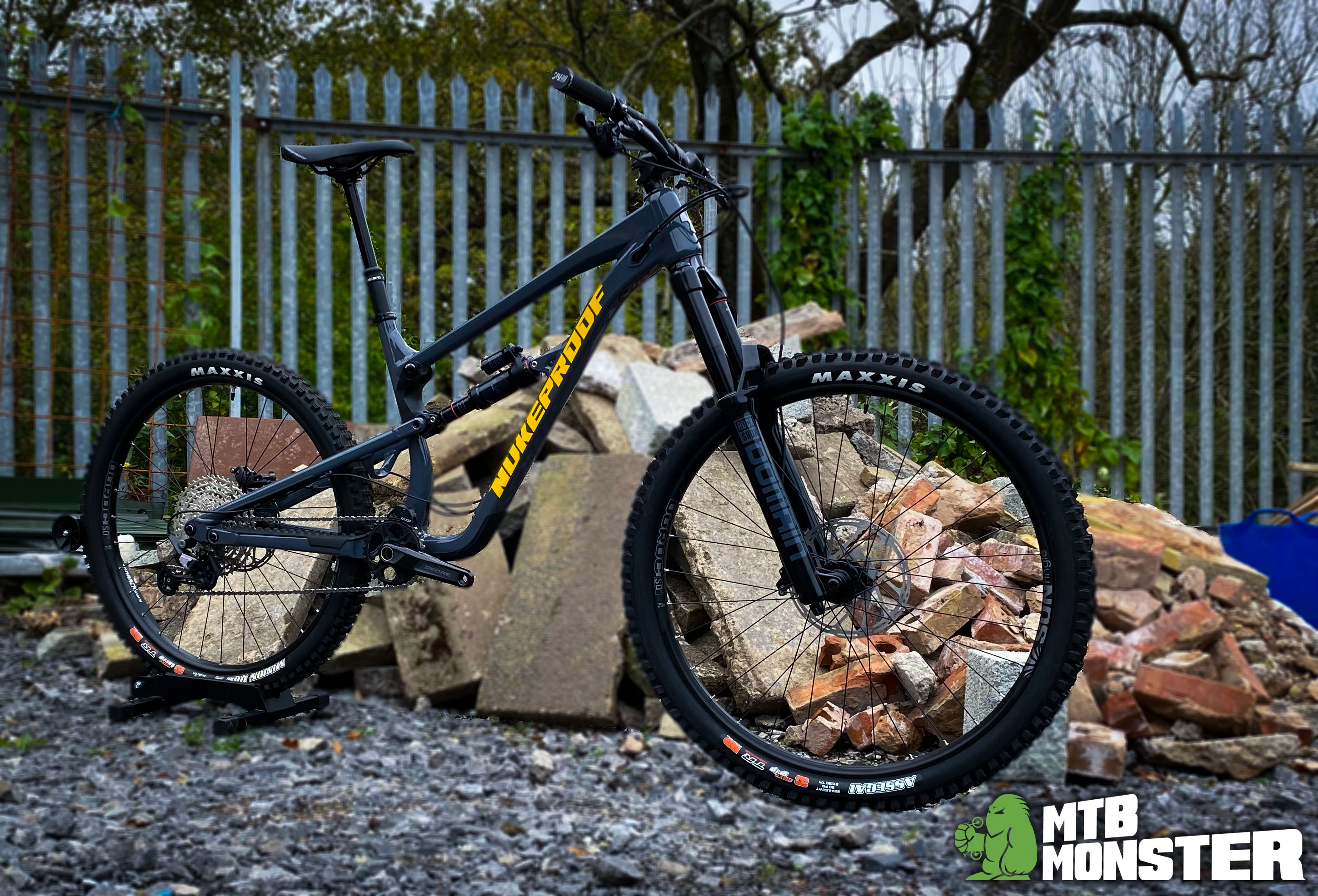 Nukeproof Mega 297 Comp... a full suspension ripper!