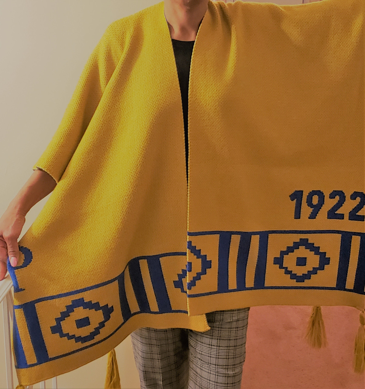 SHAWL: SGRHO WOVEN WINTER SHAWL - Prime Heritage Gifts