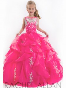 What to Do at Your First Pageant - Prom Headquarters