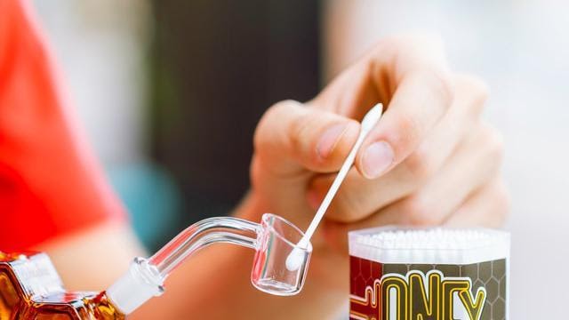 A Beginner's Guide to Dabbing - Elev8