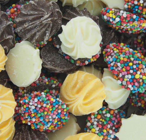 Chocolate Buds 1kg choc | Confectionery World