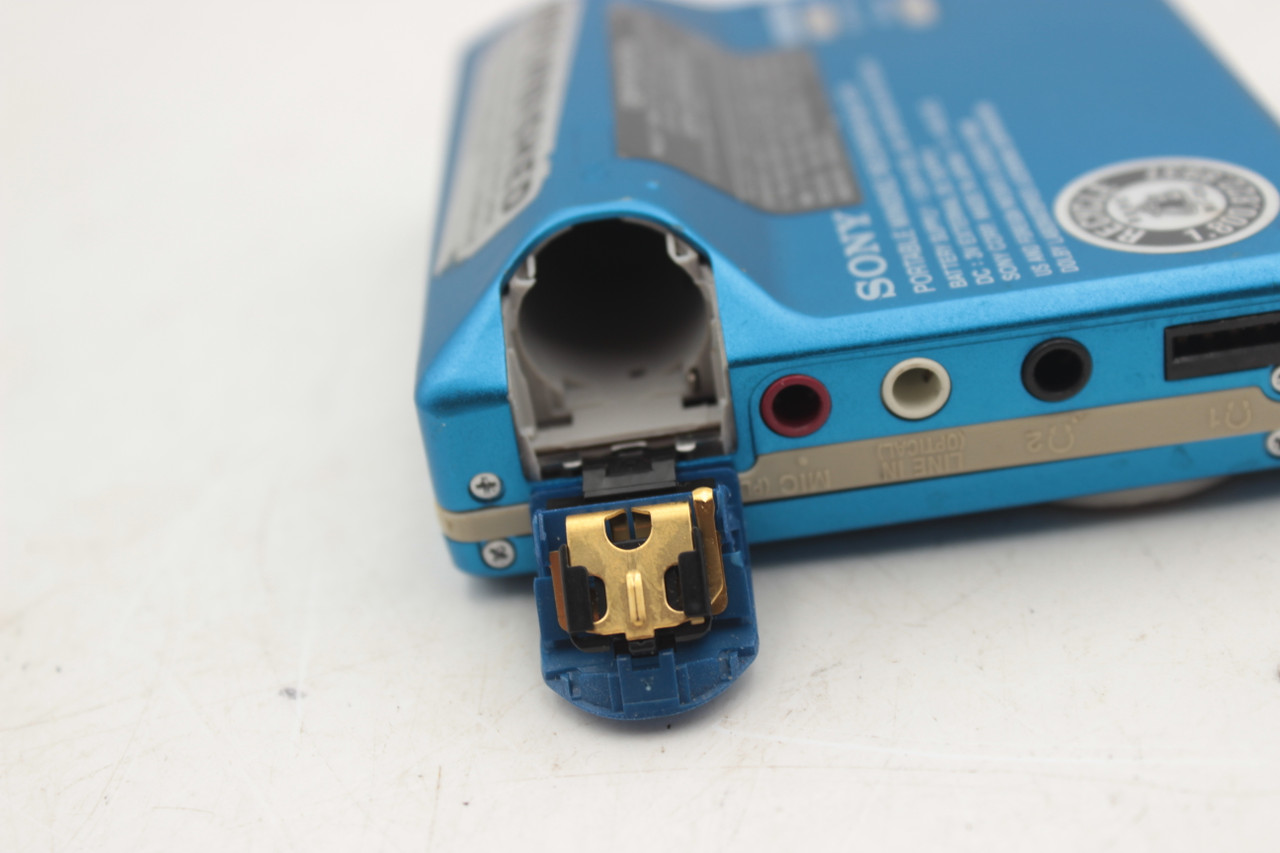 SONY MD Walkman MZ-R70 Mini Disc Player