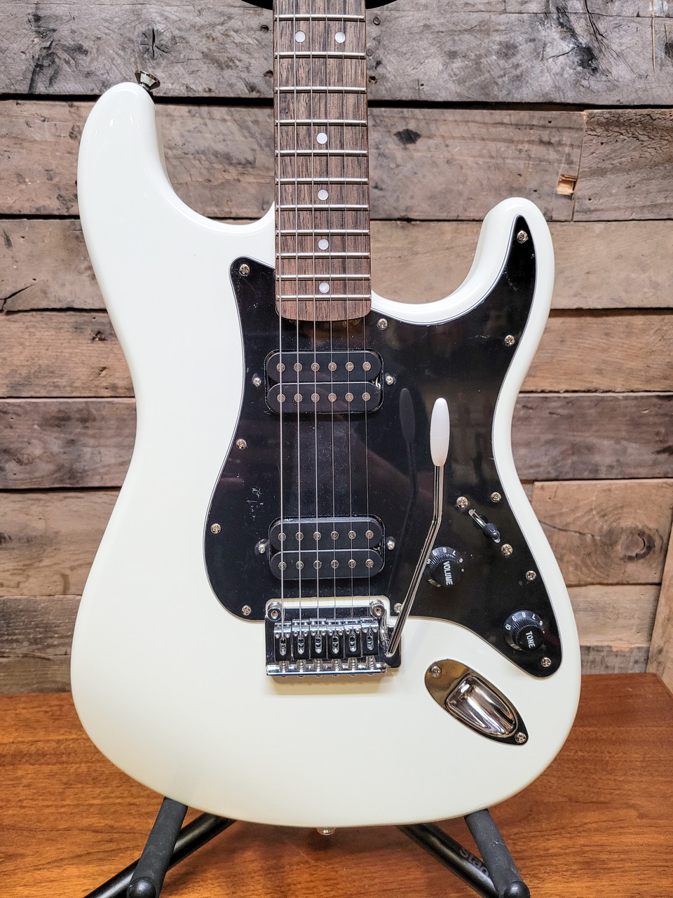 Squier by Fender Affinity HH White Strat Stratocaster