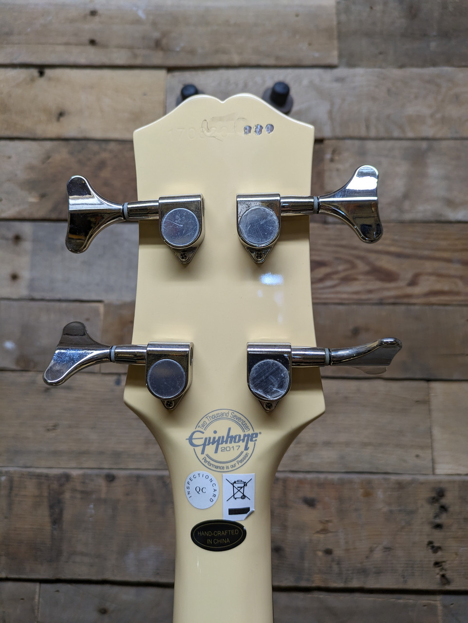 Epiphone Embassy Pro Electric Bass Guitar husk w/ Pickups & Tuners ...