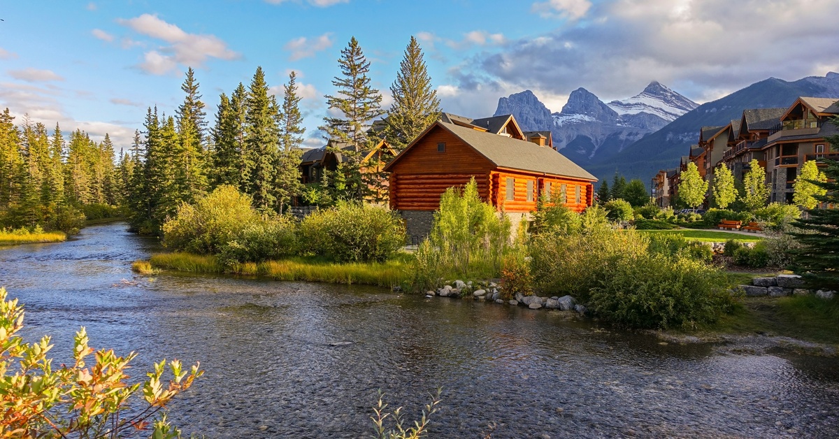 8 Benefits of Using Log Cabin Siding Over Real Logs - Timbermill
