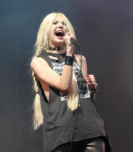 How to perfect girly punk style - PalmBeach Jewelry