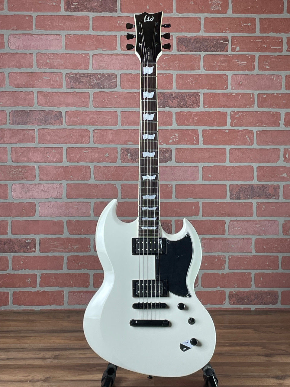 ESP LTD Viper-256 Electric Guitar - Olympic White at No Limit Guitar Co.