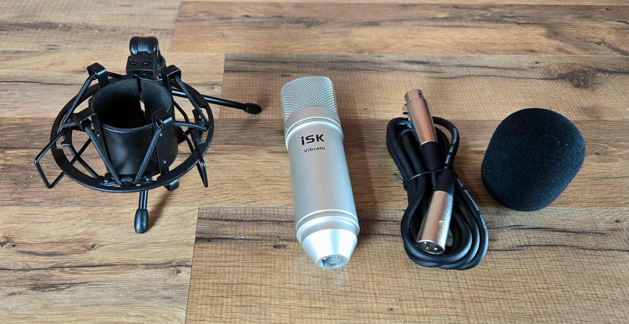iSK Vibrato Condenser Microphone Pack - USED