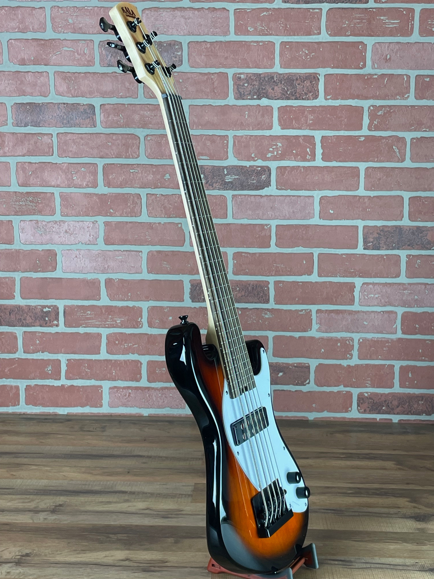 Kala 5-String Tobacco Burst Fretless U-Bass at No Limit Guitar Co.
