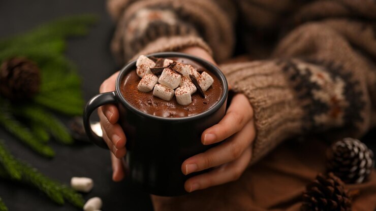 Hot Cocoa Benefits: What Happens When You Drink It Daily? - Santa ...