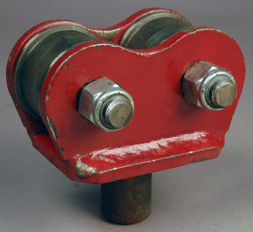 009-010-040, Chain Roller/Yoke Assembly, MOHAWK