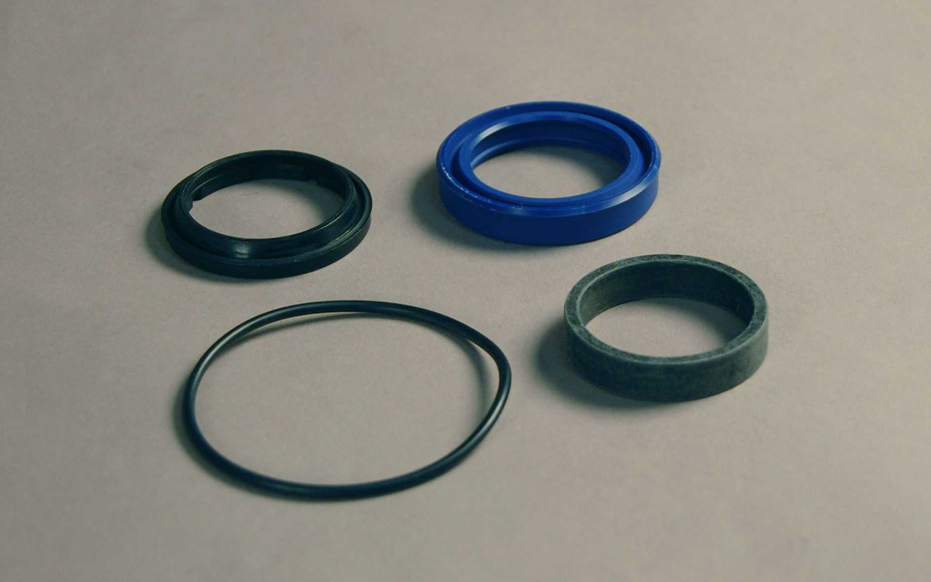 0-0208, Gland Seal Kit, Left Side, Wheeltronic