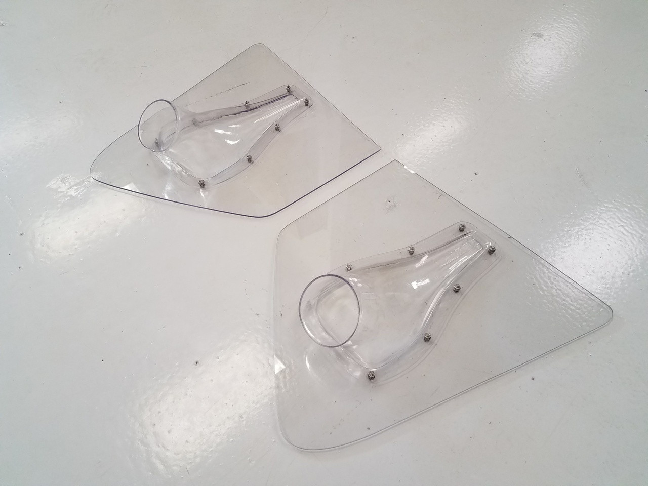 944 Rear Quarter Window with NACA Duct Part# 127N