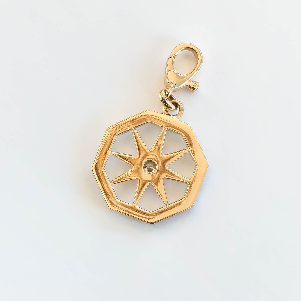 Diamond Compass Pendant in 14K Gold | Sugar et Cie