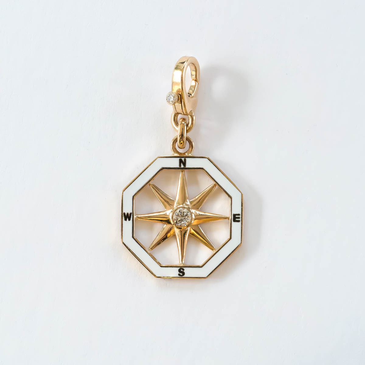 Diamond Compass Pendant in 14K Gold | Sugar et Cie