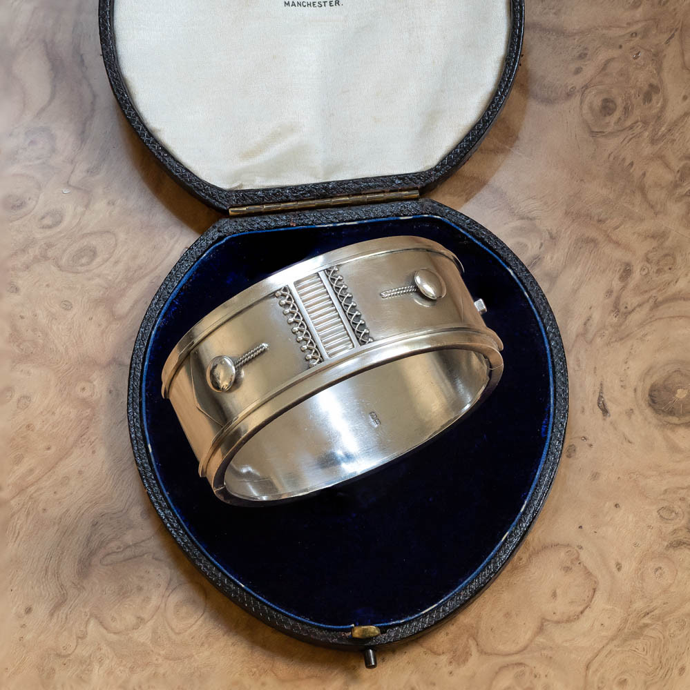 Antique Victorian Silver Bangle | Sugar et Cie
