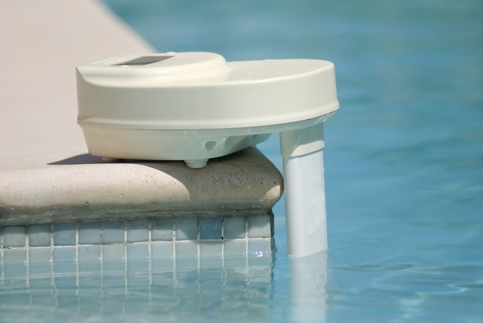 How a Pool Alarm Can Protect Your Family - NuMercy.com