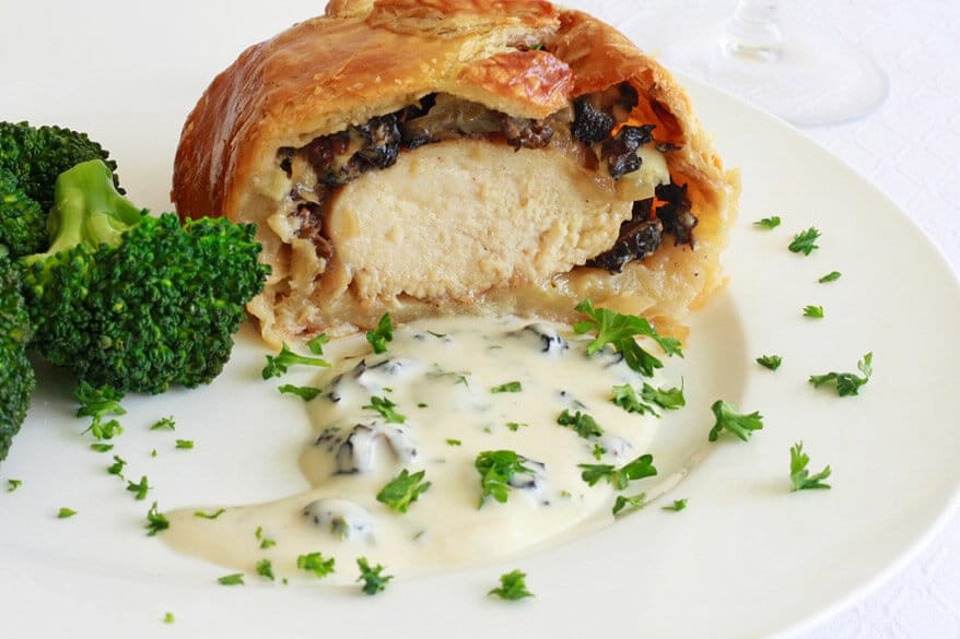 Chicken Wellington - 50 pieces per tray