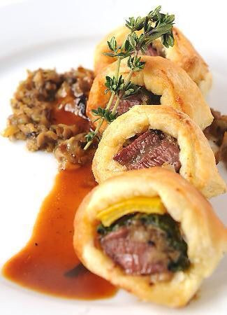 Beef Wellington - 50 pieces per tray