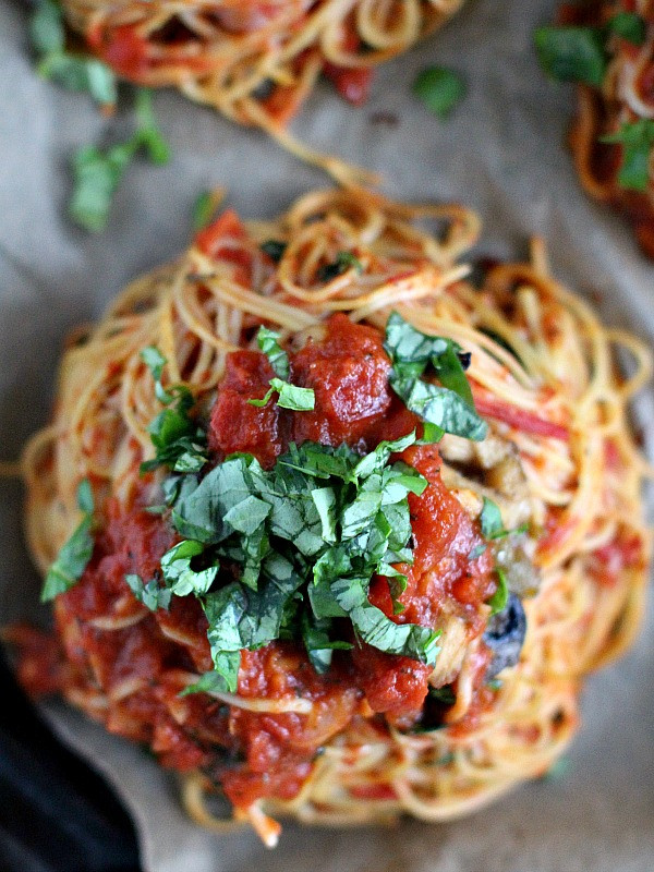 Chicken Mushrooms Spaghetti Nests