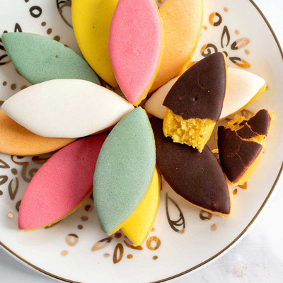 Calissons de Provence Assorted Fruit Flavored Candy, Gift Box - All ...